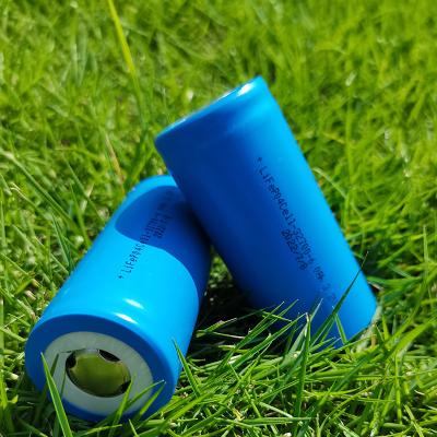 China Elektrische voertuigen 32700 LFP cilindrische cellen 3.2v 6000mah Lifepo4 cilindrische batterij Te koop