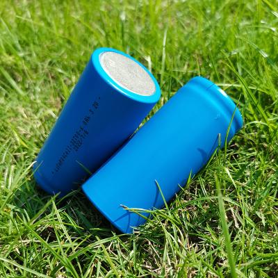 China Elektrische voertuigen 32700 LFP cilindrische cellen 3.2v 6000mah Lifepo4 cilindrische batterij Te koop