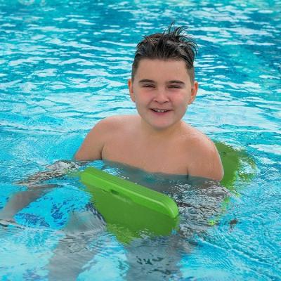 Cina Sella da acqua leggera per fitness in acqua e galleggiante in piscina 80 cm XPE Peso del pacco in vendita