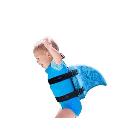 Cina Giocattolo galleggiante per bambini WOOWAVE Pin di squalo per allenamento al nuoto Intrattenimento all'aria aperta in vendita