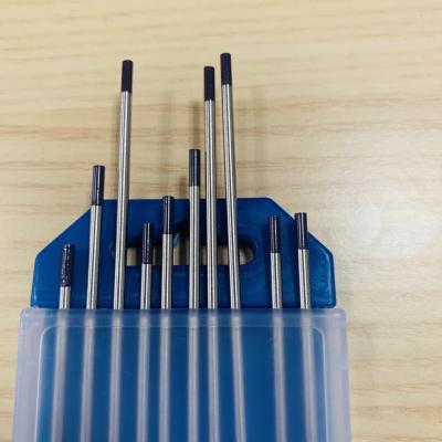 China WE3 wolfraamelektroden Zwarte kop composiet wolfraam 2,4 mm * 175 mm Ideaal voor TIG-lassen Te koop