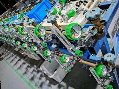 Cina W21.8 G5/8 Thread Acquari regolatore di CO2 con valvola solenoide 3500PSI Pressione di uscita in vendita
