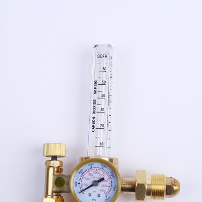China CGA320 en CGA580 Dubbele CO2-stroommeter Lasgasregulator met schroefdraadgasreducer Te koop
