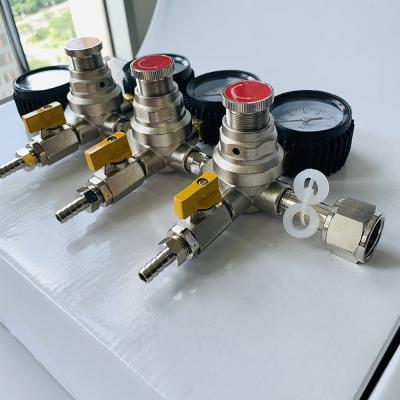 中国 トップページ 醸造 ビール CO2 圧縮安全バルブ付き上部ダブルゲージ調節器 販売のため