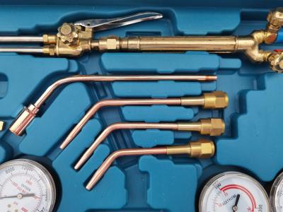 Cina Kit di taglio di torcia di saldatura portatile Kit di taglio di regolazione del gas di ossigeno acetilene per il supporto ODM in vendita