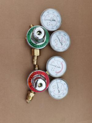 中国 溶接切断キット 酸素アセチレンガス調節器 ツインホースと切断ノズル 販売のため