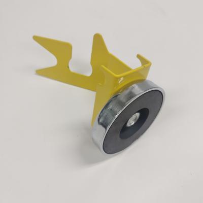 Cina Portatore di pistola di saldatura MIG con base magnetica robusta per prestazioni di saldatura costanti in vendita
