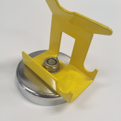 Cina Portatore di pistola di saldatura MIG con base magnetica robusta per prestazioni di saldatura costanti in vendita
