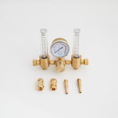 Cina Misuratore di flusso del regolatore di gas argon a doppia uscita in ottone con ingresso CGA580 e uscita 5/8 in vendita