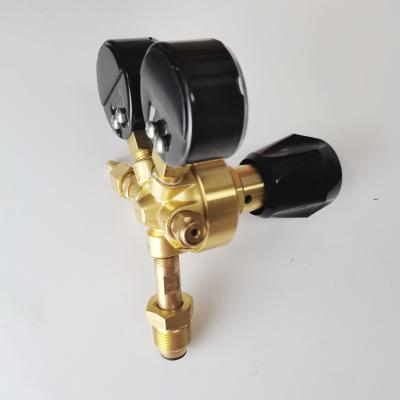 Cina ODM Supported British Style Argon Gas Regulator Dual Co2 Flowmeter per saldatura ad alta pressione Mig Tig in vendita