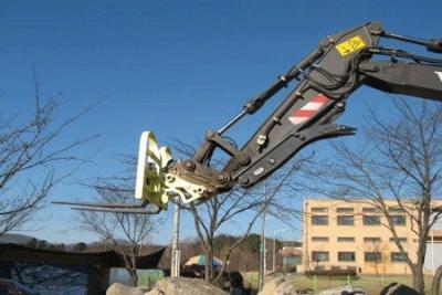 China Excavator Rake Excavator front FORKLIT Lifting fork with High quality for sale