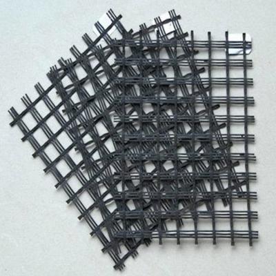 China Asphalt Coated PET Geogrid Glass Fiber Geogrid Soft Soil Reinforcement for sale