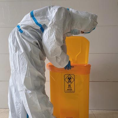 Cina Sacchetti della spazzatura a base di sigillo stellare ad alta resistenza su rotolo con certificato di compost OK in vendita