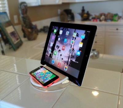 China iPhone 6 6s 6 Plus 5s 5c 5 iPad Mini Acrylic Desk Stand,round display stand for ipad,apple store round display base for sale