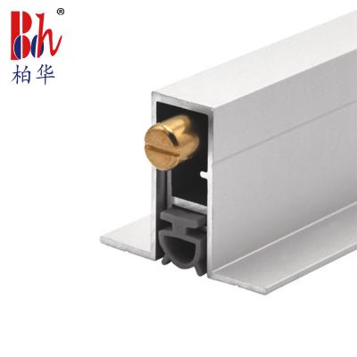 Cina Le guarnizioni acustiche Automaticlly del fondo della porta cadono 14*30-38mm applicante guarnizione di tenuta antipolvere giù celato in vendita