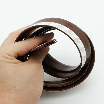Cina La guarnizione inferiore della porta di gomma acustica di fettuccia di vigogna del silicone di Brown spoglia 1000mm in vendita