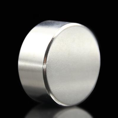 China Strong Round Diameter 40 mm x 20 mm Rare Earth Neodymium Magnet N35 for sale
