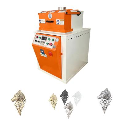 China Wolf-Headed Men's Zinc Alloy Brooch Semi Automatic Spin Casting Machine for sale