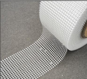 Cina Nastro reticolato in fibra di vetro colorato resistente agli alcali 5 cm x 90 m Grado A in vendita