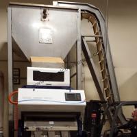 China Near Infrared Sorting Machine , Intelligent Plastic Sorting Machine for sale