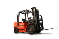 China 3 ton CPCD30 three mast with ISUZU engine forklift for sale