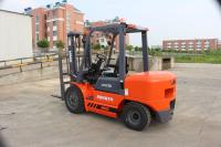 China Material Lifting 3500kgs Diesel Powered Forklift for sale