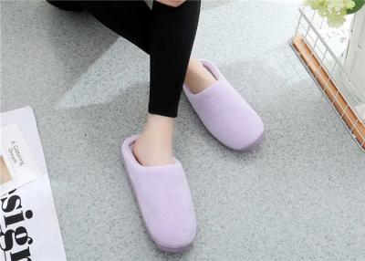 China Comfortable Winter Comfortable House Slippers Warm Suede Fabric Plain Upper for sale