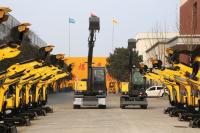 China Excavator Machine electric Hydraulic Small Micro Crawler Bagger Digger Mini Excavators for sale