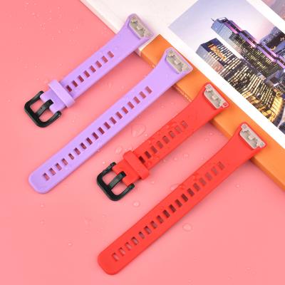 China Zweetbewijs 21mm de Band van het Siliconehorloge met Plastic Greep Te koop
