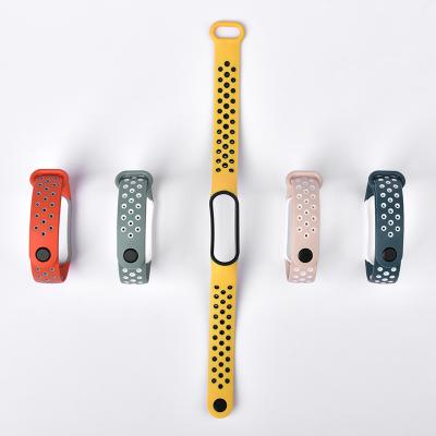 Cina cinghia del cinturino del silicone di 38mm 40mm 42mm 44mm per il Se 6 dell'orologio di Apple 5 4 3 2 1 in vendita