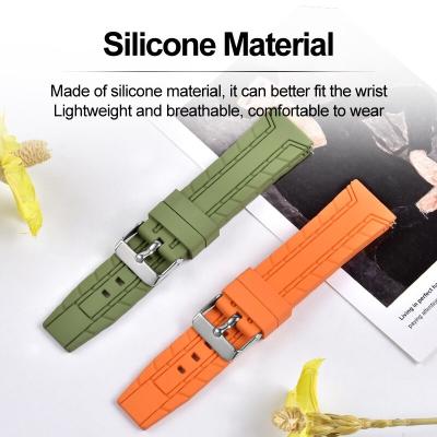 Cina Cinturino flessibile e comodo della cinghia del silicone con i fermagli inossidabili in vendita