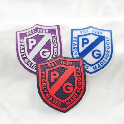 Cina Loghi in rilievo 3D Etichette personalizzate in silicone per trasferimento termico per abbigliamento in vendita