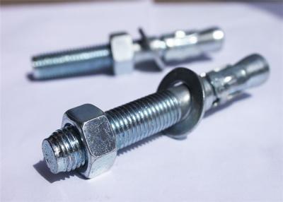 Cina Ancore ad alta resistenza di Bolt del cuneo M6, ancore galvanizzate del cuneo per calcestruzzo in vendita