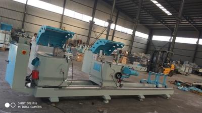 Cina Altamente il taglio automatico di CNC di profilo della macchina della finestra di alluminio della velocità ha visto in vendita