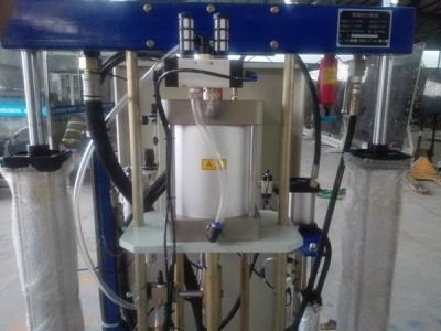 Cina Macchina di vetro del sigillante di controllo pneumatico, macchina di vetro del doppi vetri in vendita