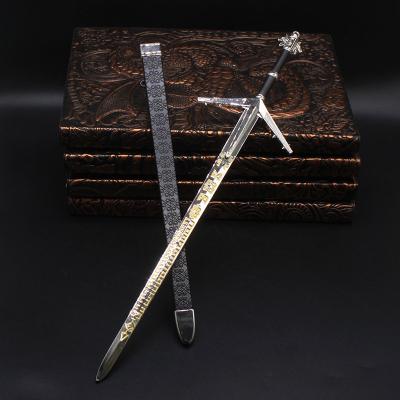 Cina 30CM Anime Sword Keychains Rivia Sword Inspired By The Witcher Great Sword With Scabbard Wall Decor in vendita