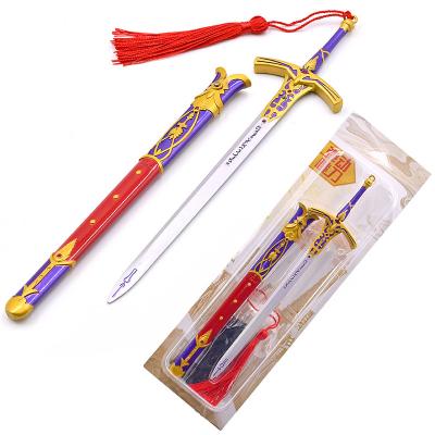 Cina Unisex Katanas Sword Keychain Caliburn Fate Stay Night Saber Mini Metal Alloy Sword Toy For Cosplay Gift Art in vendita