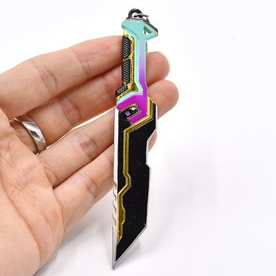 Cina 9Cm Metal Gun Keychain Craft Valorant Glitchpop Knife Gift Decoration in vendita