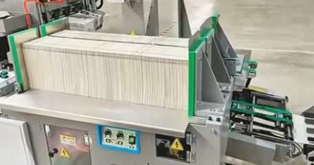 Quality High Performance Round Pile Folding Machine For Pre Perforated Creased for sale