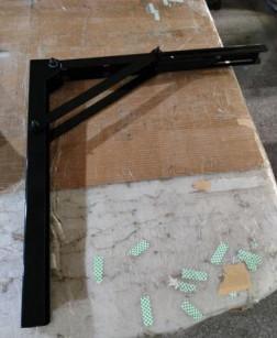 China Black Folding Shelf Bracket 22.75