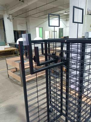 China Robust 4 Way Wire Mesh Display Rack Rolling Gridwall Display Powder Coated AT-0168 for sale