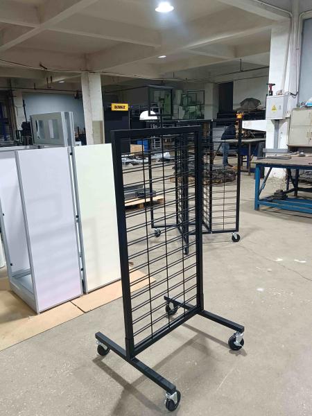 Quality 2 Way Mobile Display Rack Gridwall Panel Display Stand High Durability for sale