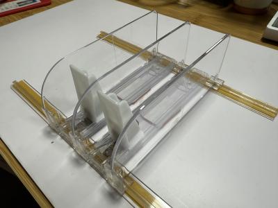 中国 綺麗で満載のディスプレイのために,スプリング装荷のシェルフプッシャーで棚をアップグレードします. 販売のため