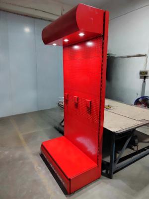 中国 AT-0264 店舗ディスプレイ フィクスチャ 壁面ディスプレイ LEDライト付き 工具ディスプレイ 色カスタマイズ 販売のため