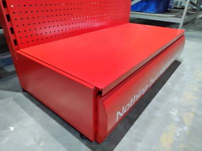 中国 AT-0264 店舗ディスプレイ フィクスチャ 壁面ディスプレイ LEDライト付き 工具ディスプレイ 色カスタマイズ 販売のため