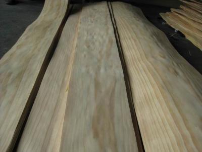 China Sliced Radiata Pine Wood Veneer Sheet Crown / Quarter Cut for sale