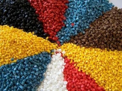 Cina Elastomero termoplastico libero K300 del TPE di resistenza al fuoco dell'alogeno per produzione del cavo in vendita