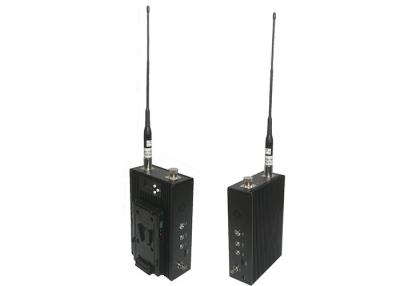 China Outdoor COFDM Wireless Transmitter  Wifi Video Sender High - Speed Motion for sale