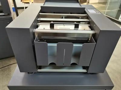China Electronic ID and Passport Photo Cutter with GIPENG PLC Buiness Cards Cutter 10s Cutting Speed PC-220 for sale