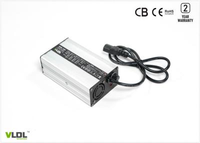 Cina Caricabatteria automatico di 48V 3A Li, caricatore astuto della batteria al litio per le batterie di LiFePO4 LiMO2 in vendita